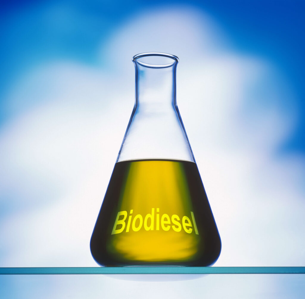 B100 Fuel | Benefits, Uses and Biodiesel Performance